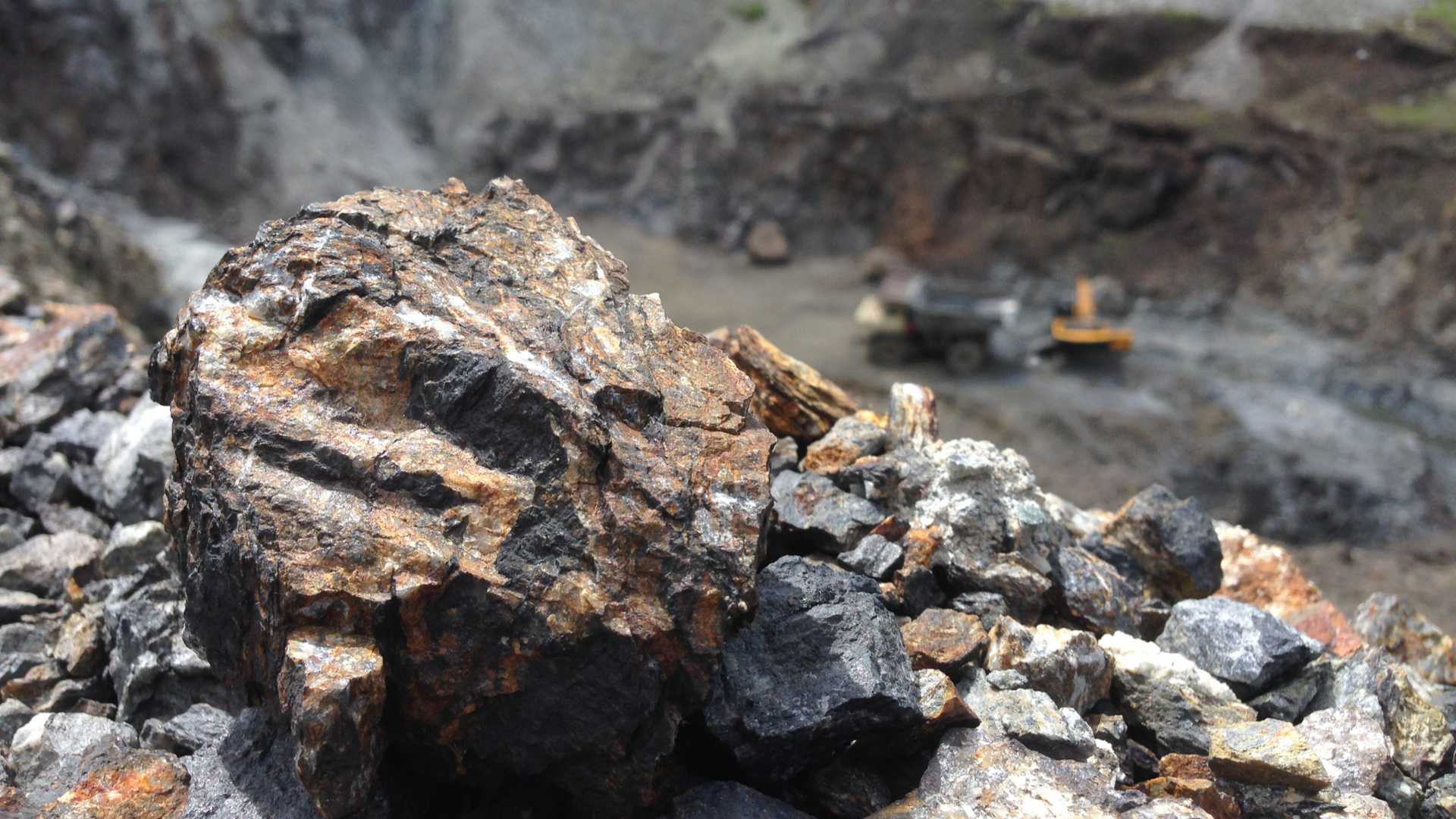 Backing Australia's critical minerals sector Backing Australia's critical minerals sector